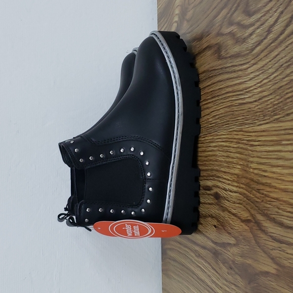 wonder nation | Shoes | Nwt Wonder Nation Girls Studded Chelsea Fashion ...